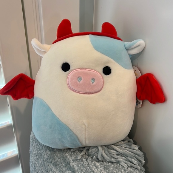 Squishmallows | Toys | Squishmallows Halloween Belana The Devil Cow 8 ...